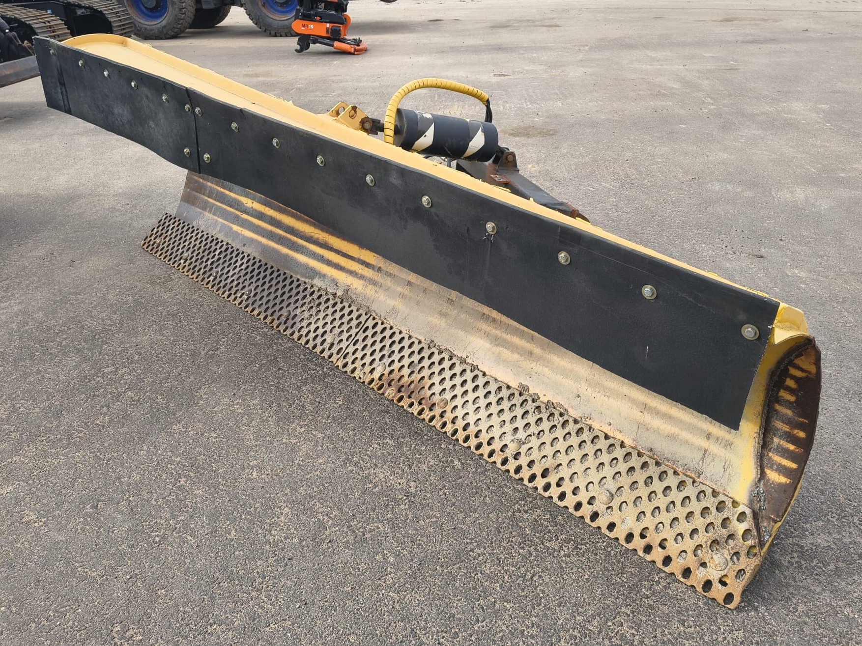 ALUEAURA 3200MM ROTE EURO - Konesilta Oy